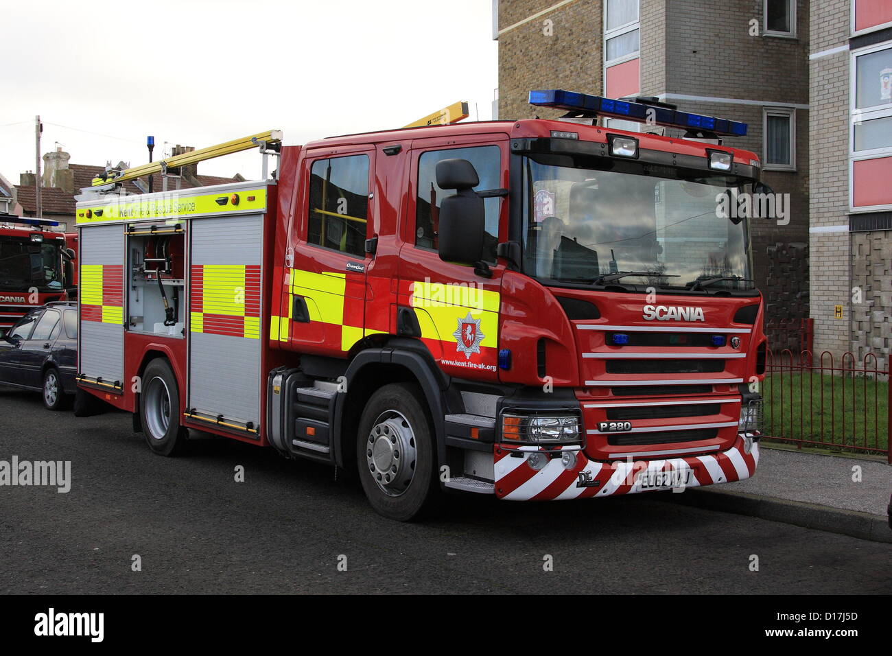 Bee breathing hi-res stock photography and images - Alamy