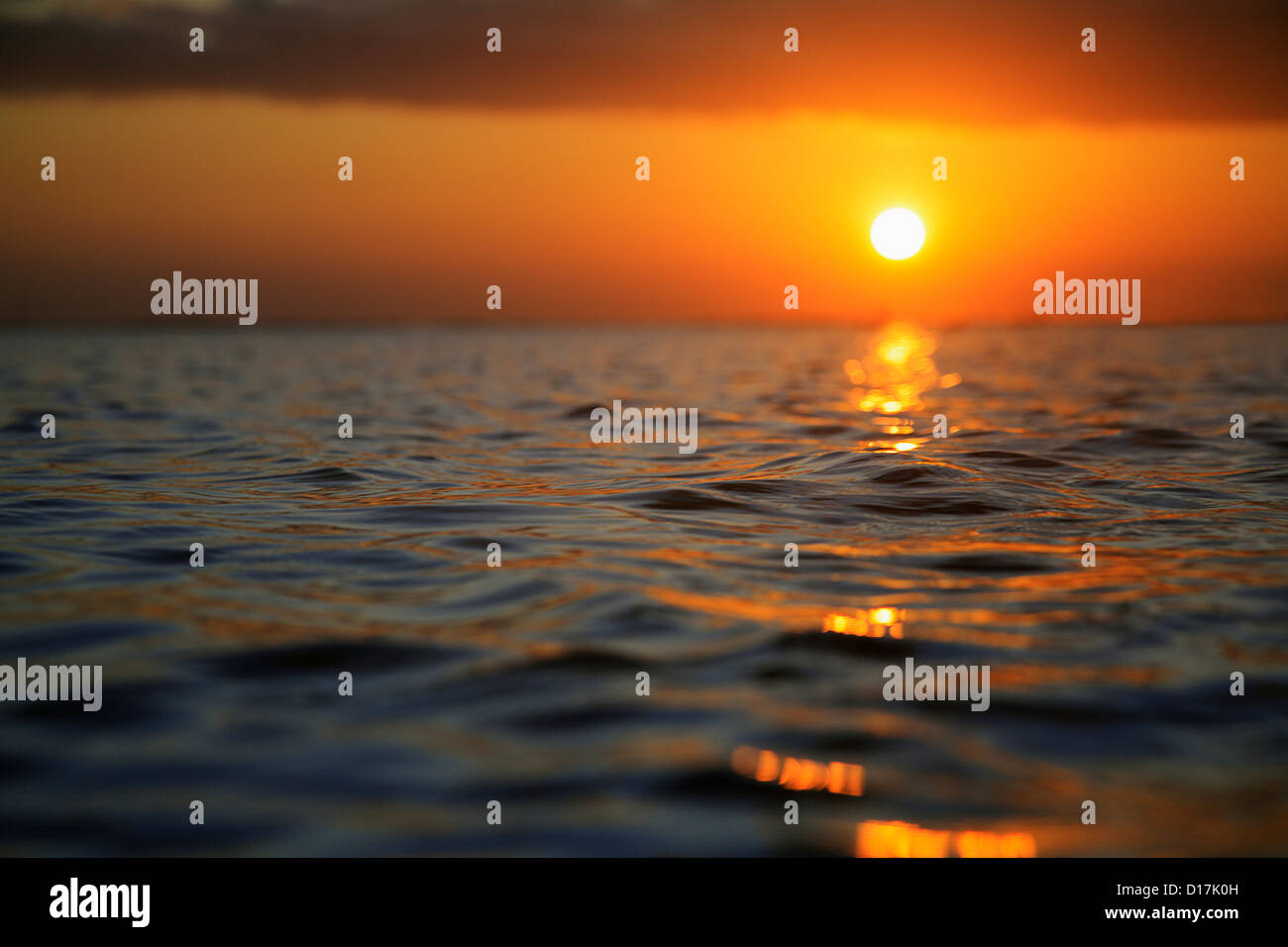 Hawaii, Oahu, Beautiful Sunset Over The Ocean Stock Photo - Alamy