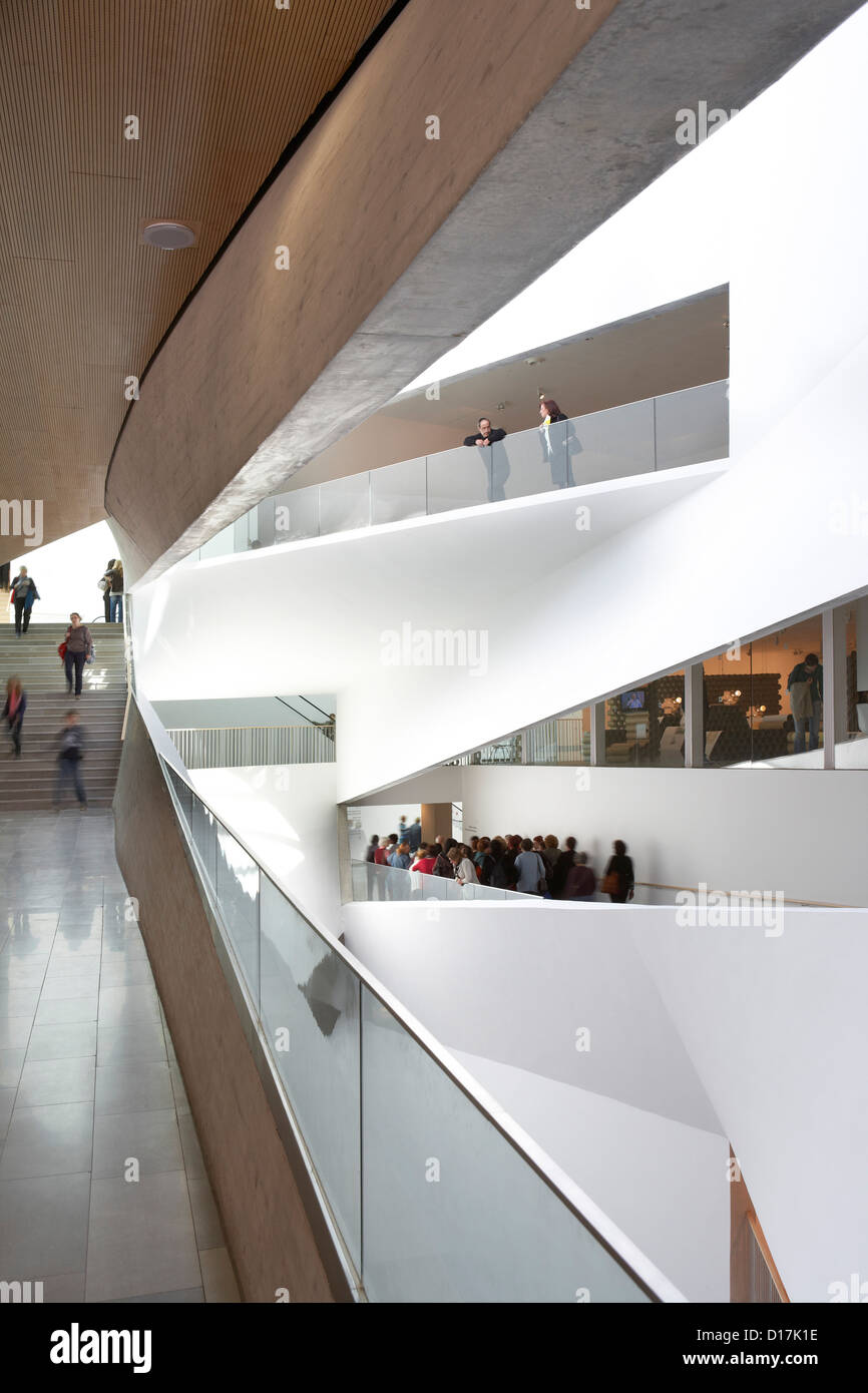 Tel Aviv Museum of Art, Tel Aviv, Israel. Architect: Preston Scott ...