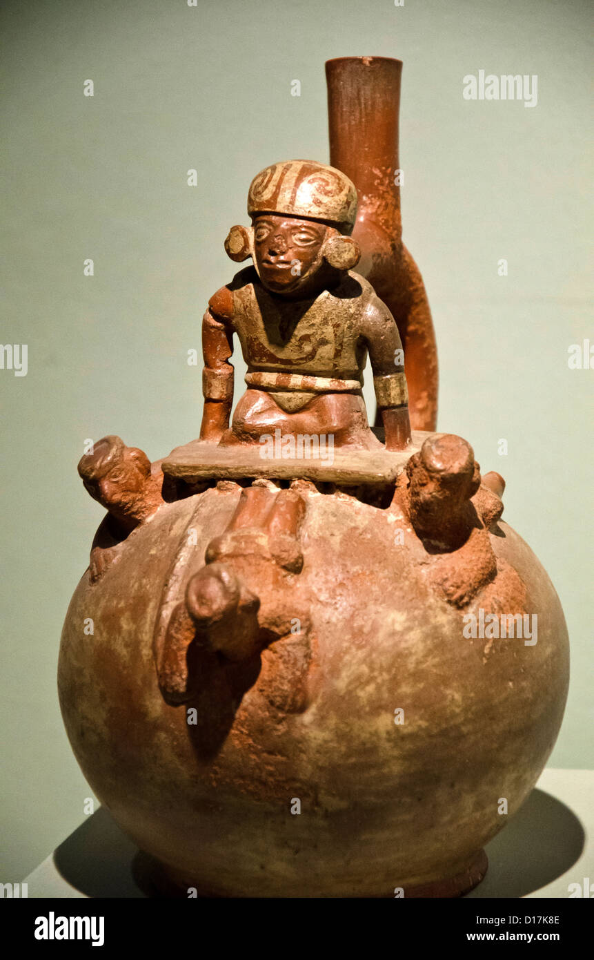 Moche culture portrait vessel hi-res stock photography and images - Alamy