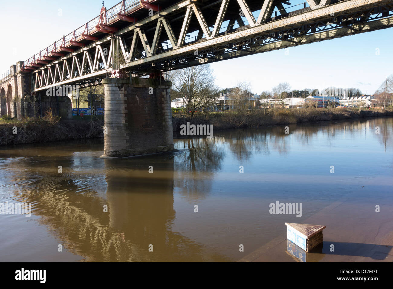 River severn and bridge hi-res stock photography and images - Alamy