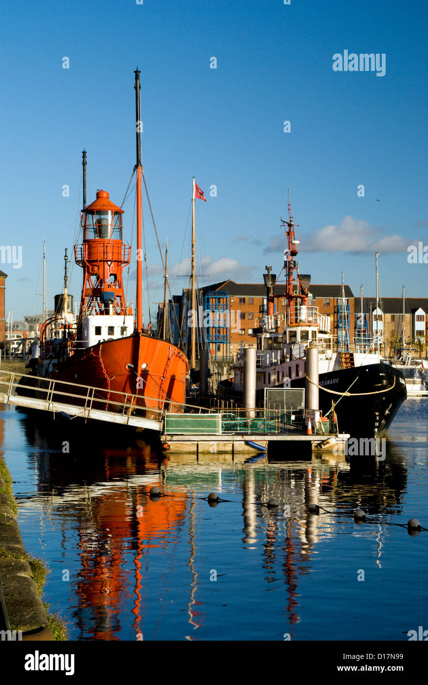 National waterfront museum wales hi-res stock photography and images ...