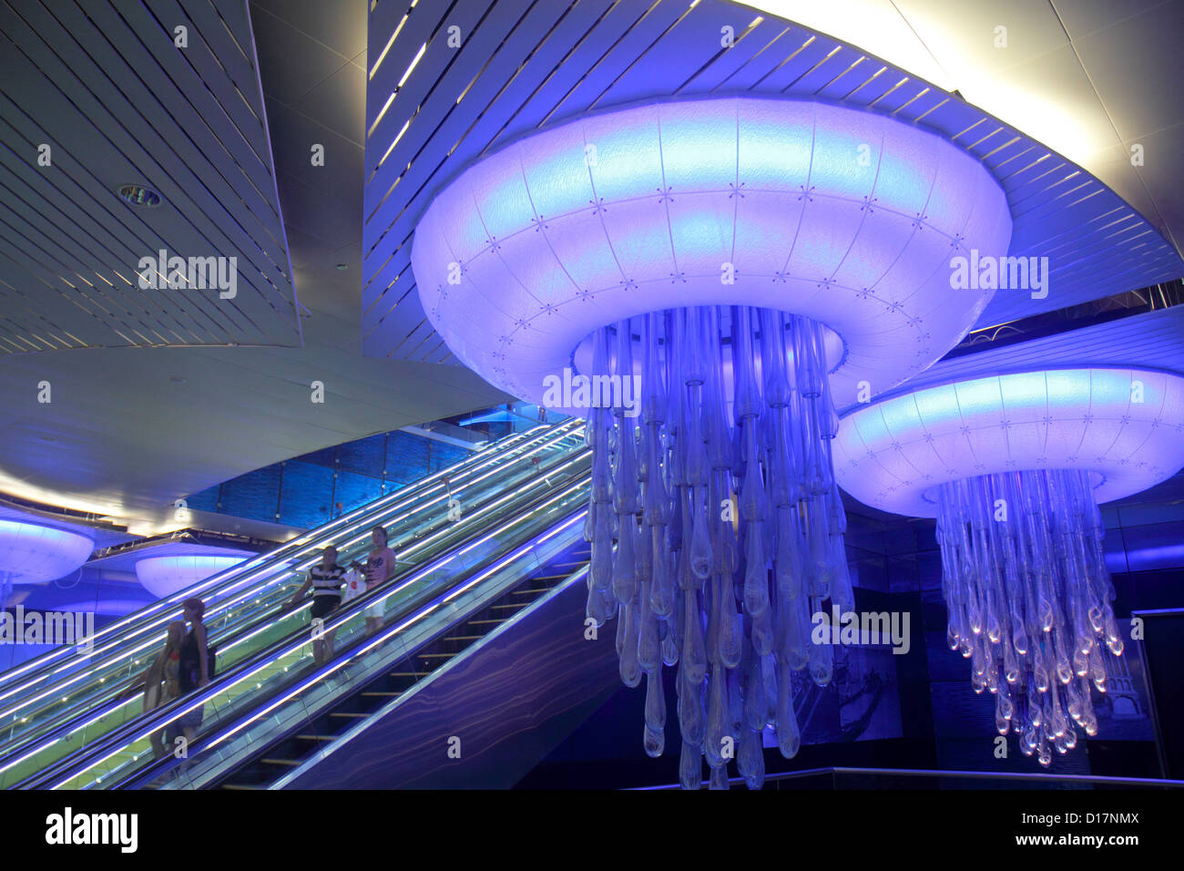 Dubai Metro Station Interior Design High Resolution Stock Photography ...