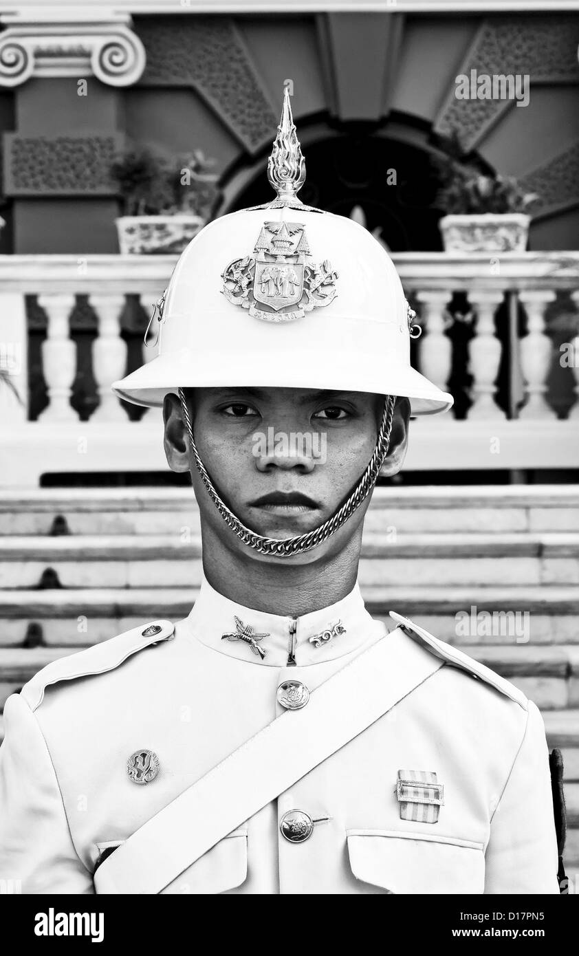 Thailand, Bangkok, Royal Palace, Royal guard Stock Photo - Alamy