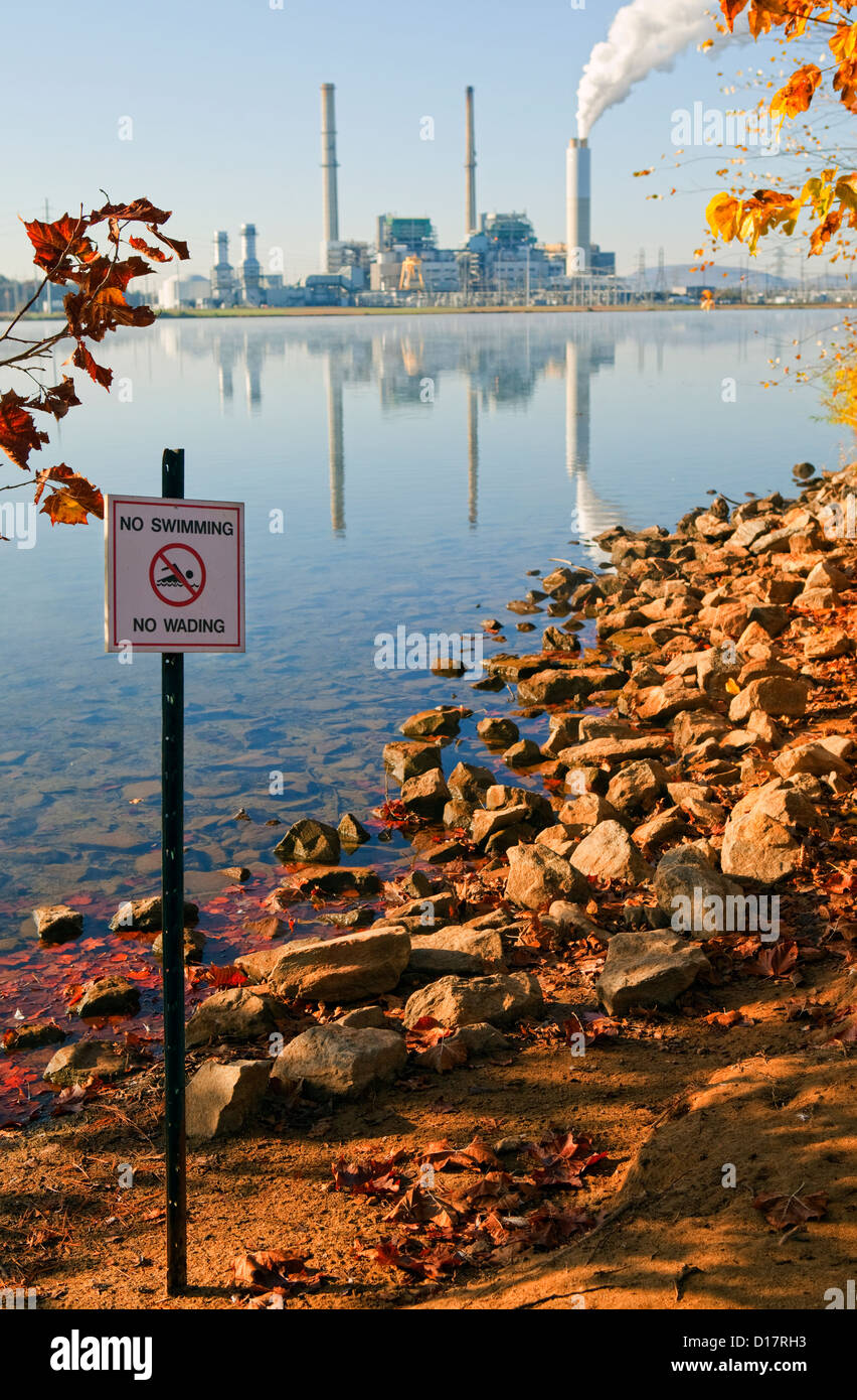 Man made pollution in water hi-res stock photography and images - Alamy