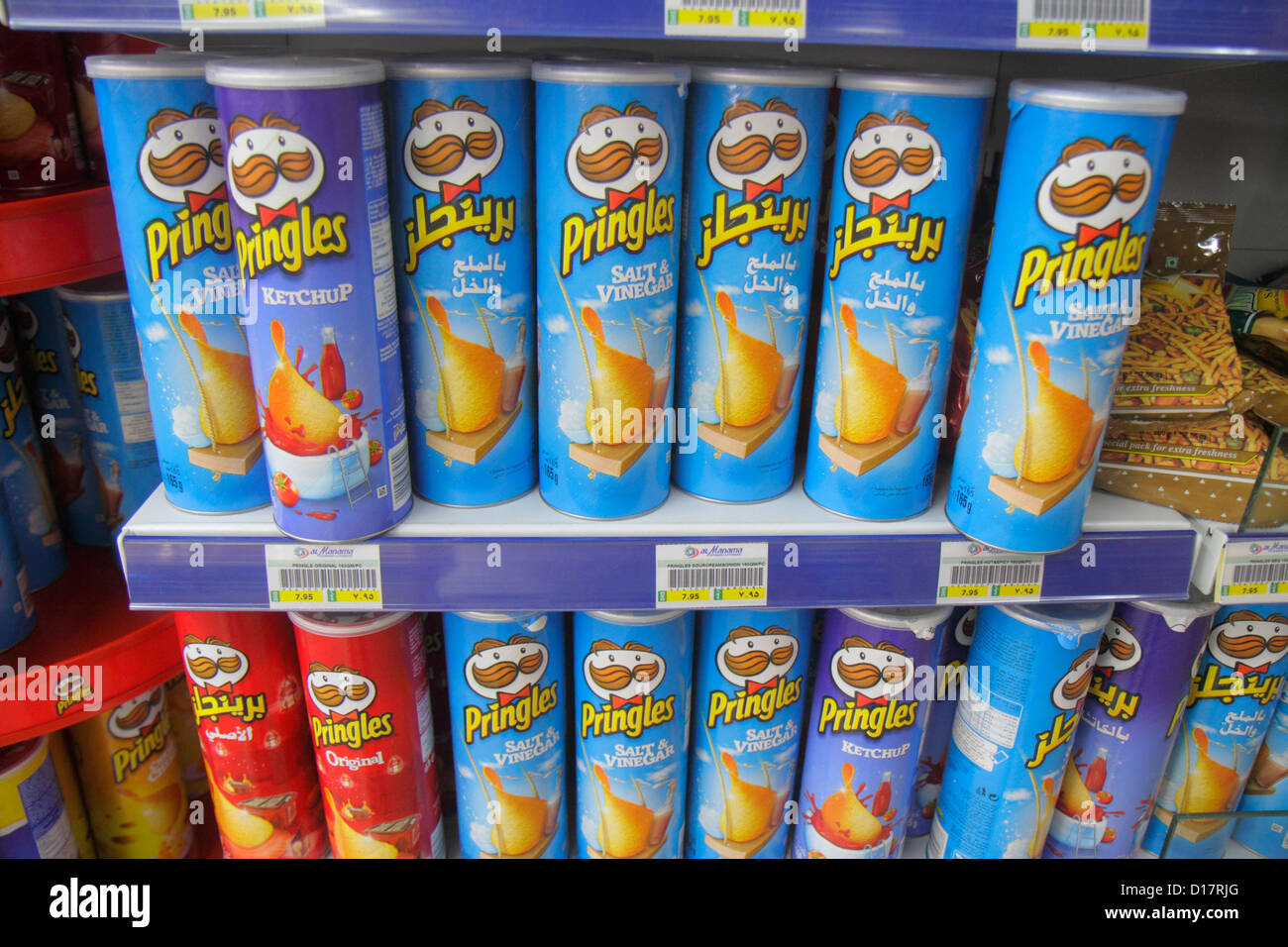 Pringles potato chips hi-res stock photography and images - Alamy