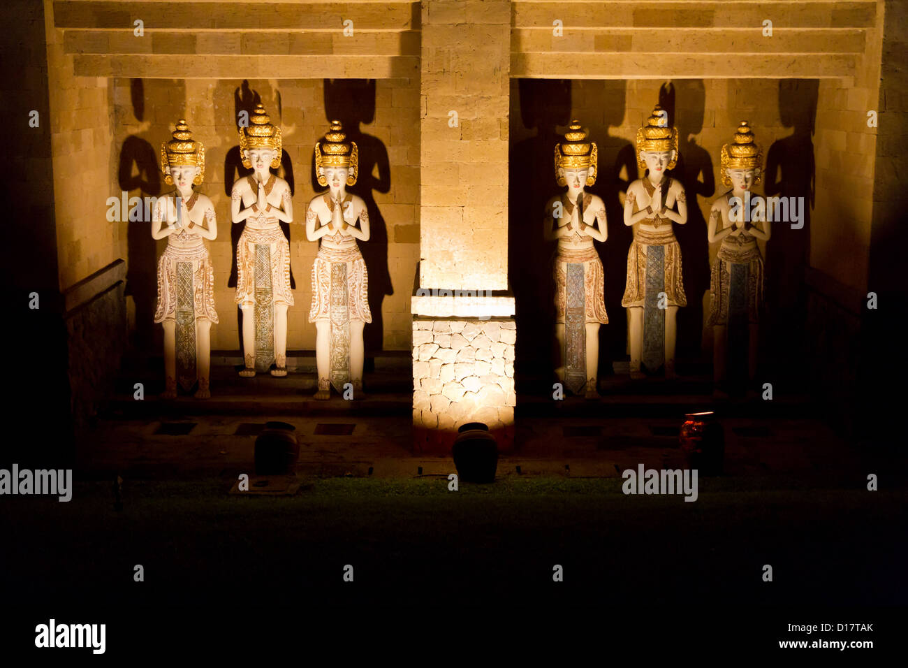 Illuminated Statues of the Intercontinental Resort in Jimbaran, Bali ...