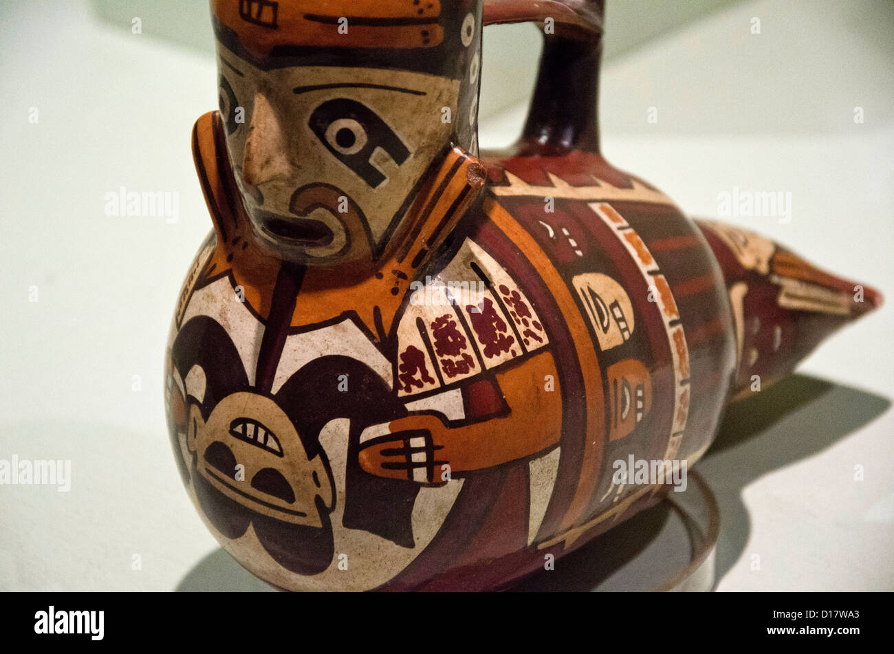 Ceramic vessel, Drum Nazca culture 100 AC-800 AC Perú Stock Photo - Alamy