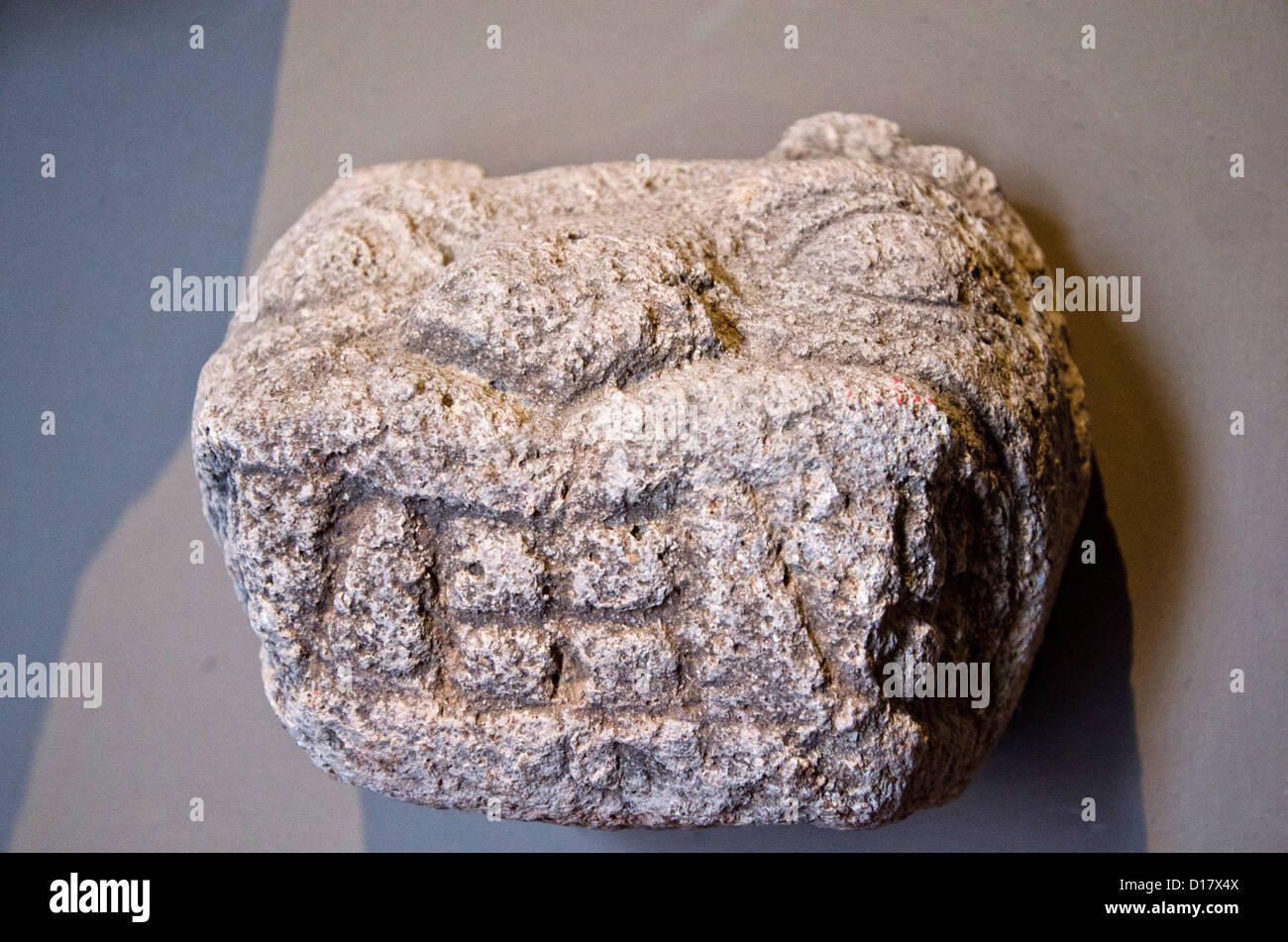 Huacos chavin hi-res stock photography and images - Alamy