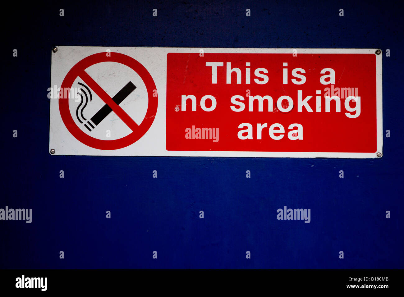 No smoking area hi-res stock photography and images - Alamy