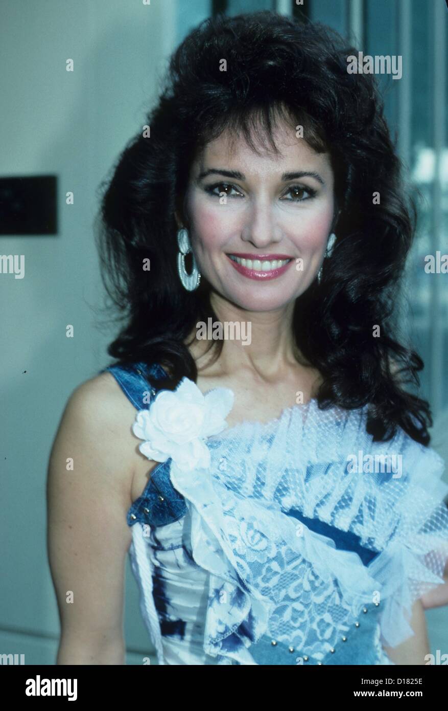 SUSAN LUCCI 1987.f4471.(Credit Image: © Jonathan Green/Globe Photos ...