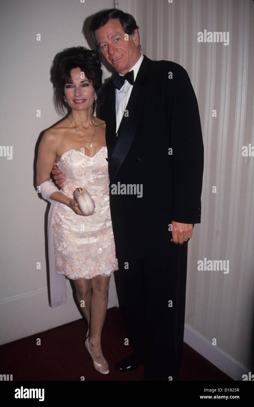 Susan lucci 1994 hi-res stock photography and images - Alamy