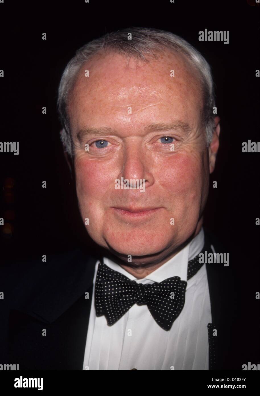 ARTHUR MARTINEZ.Annual dinner hosted by financial Worlk MAG 1996 ...