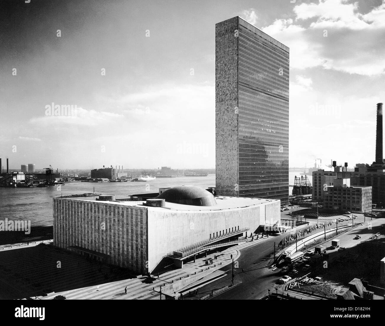 Vintage city building Black and White Stock Photos & Images - Alamy