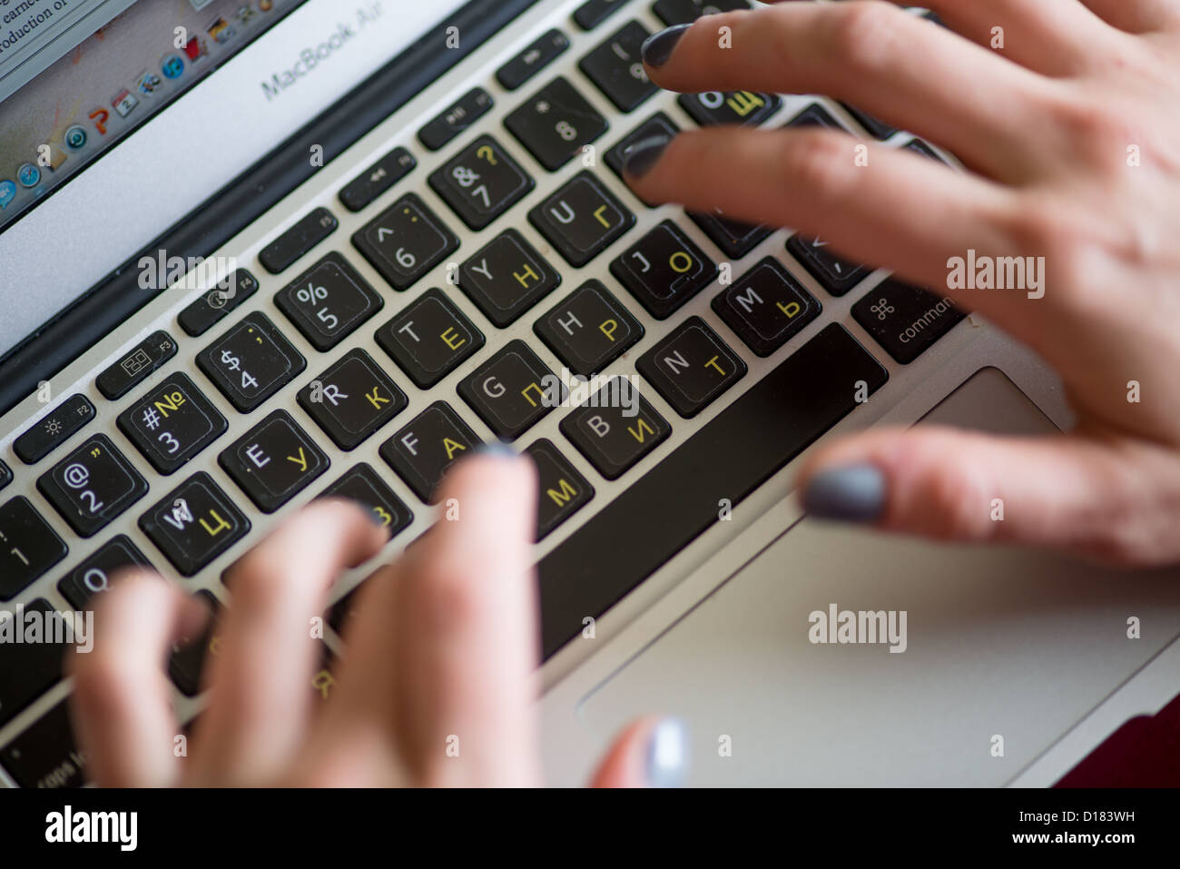 Computer being used for English - Russian translation Stock Photo - Alamy