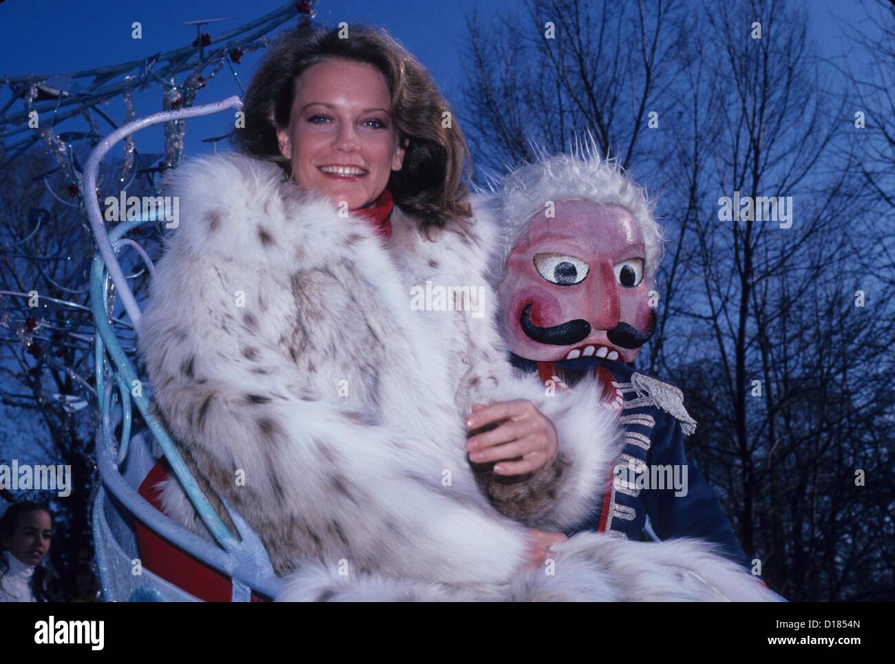 Shelley hack hi-res stock photography and images - Alamy