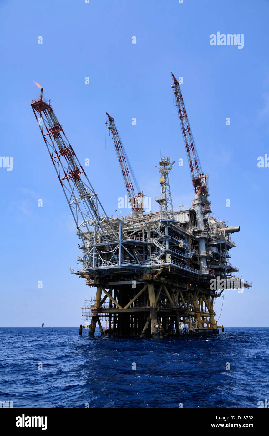 Italy, Sicily, Mediterranean Sea, Sicily Channel, offshore oil platform ...