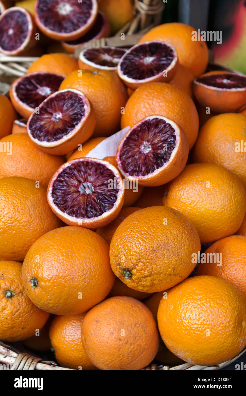 Italy, Sicily, sicilian oranges for sale Stock Photo - Alamy