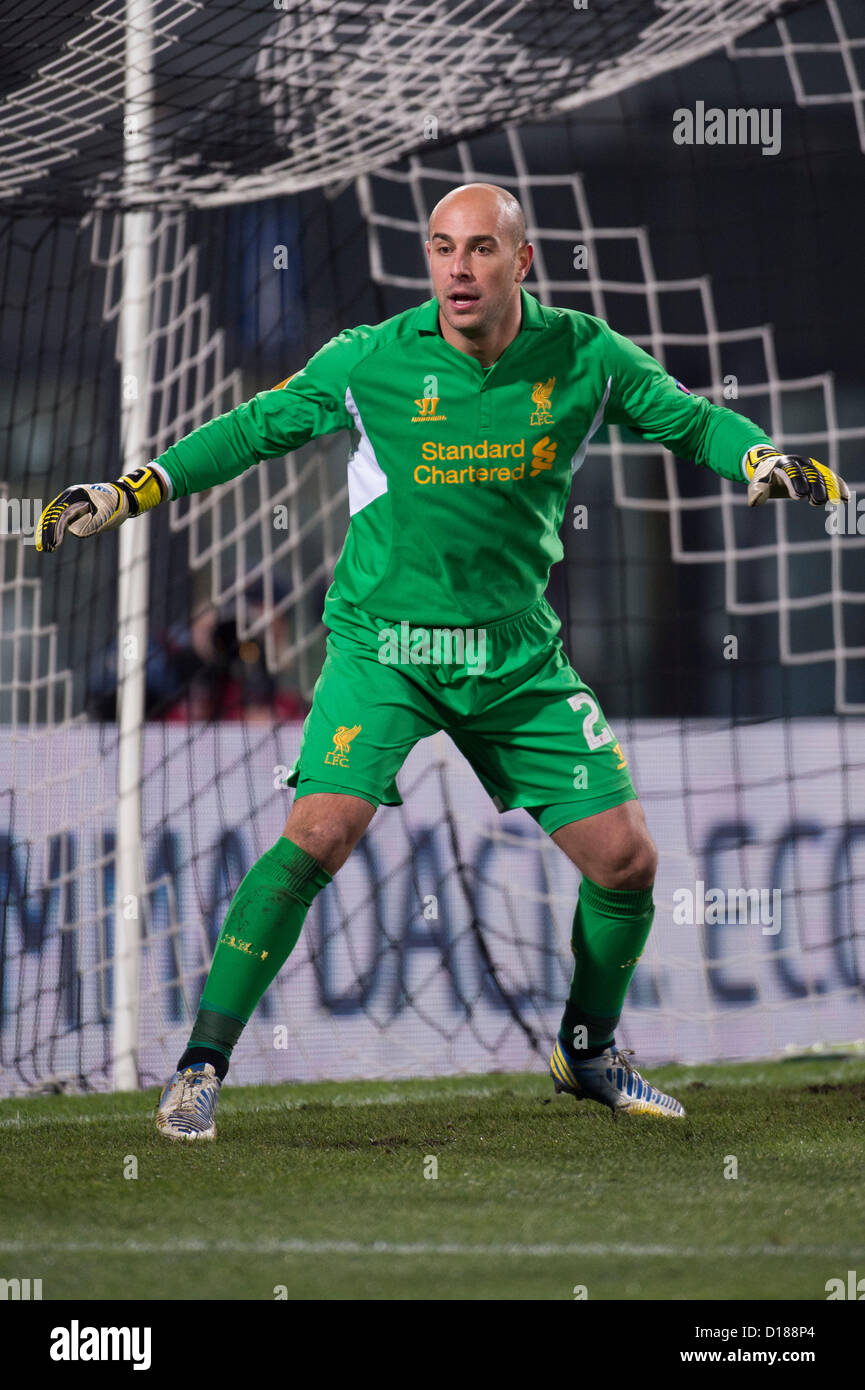 Pepe Reina (Liverpool), DECEMBER 6, 2012 - Football / Soccer : UEFA ...