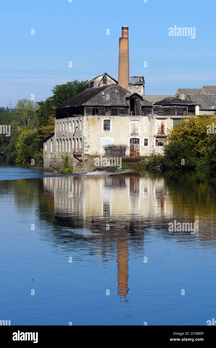Old factory building france hi-res stock photography and images - Alamy