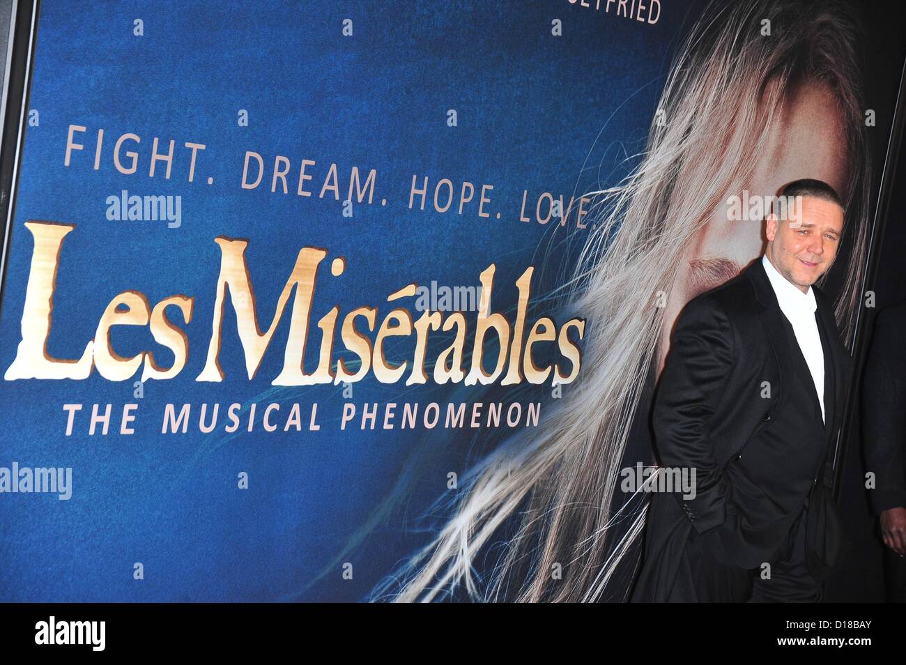 Russell Crowe at arrivals for LES MISERABLES Premiere, The Ziegfeld ...