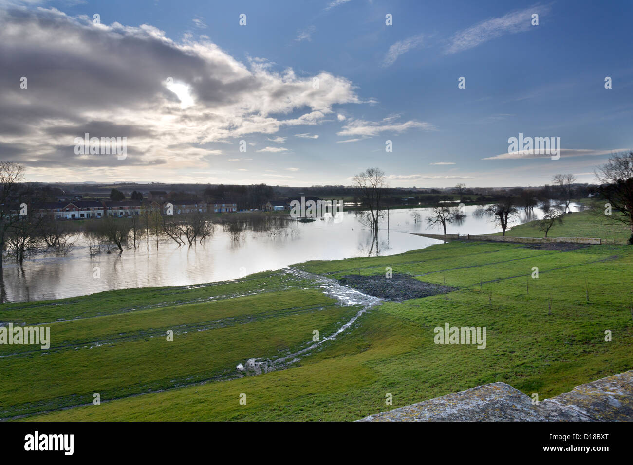 Flooded river Derwent flowing through Malton in North Yorkshire Stock ...