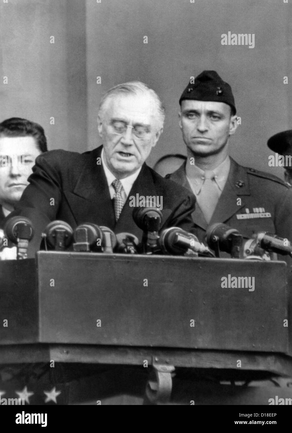 White house 1940s hi-res stock photography and images - Alamy