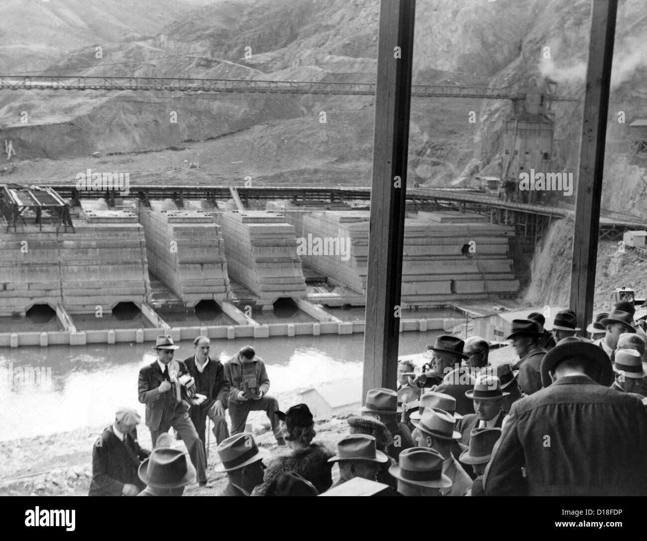Grand coulee dam 1930s High Resolution Stock Photography and Images - Alamy Grand coulee dam 1930s High Resolution Stock Photography and Images - Alamy