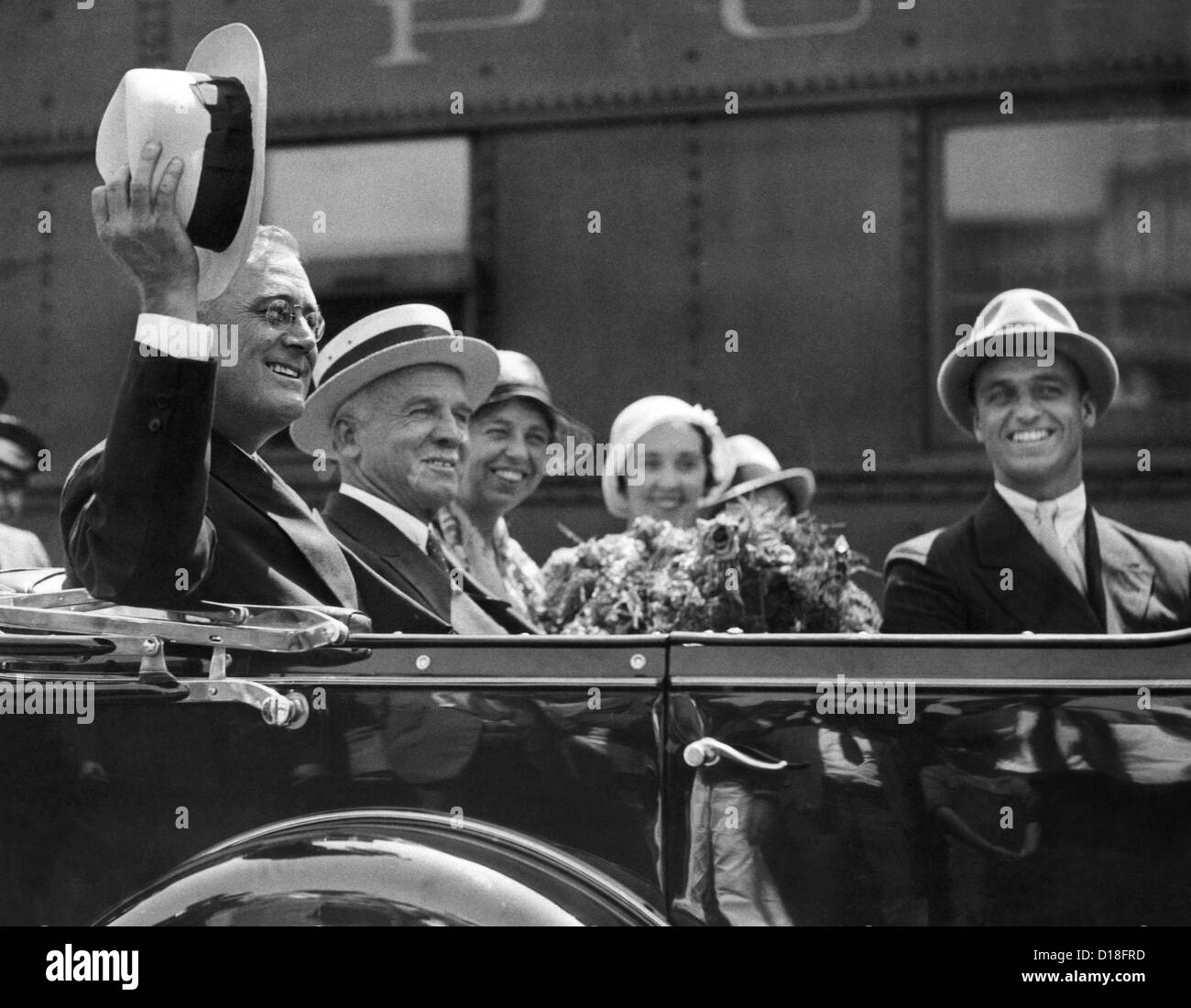 Governor Franklin Roosevelt campaigning for President in Columbus, Ohio ...