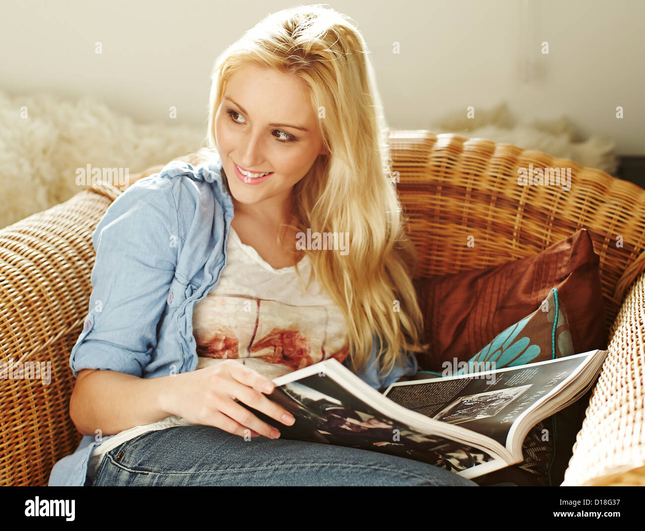 Teen Read Magazine High Resolution Stock Photography and Images - Alamy