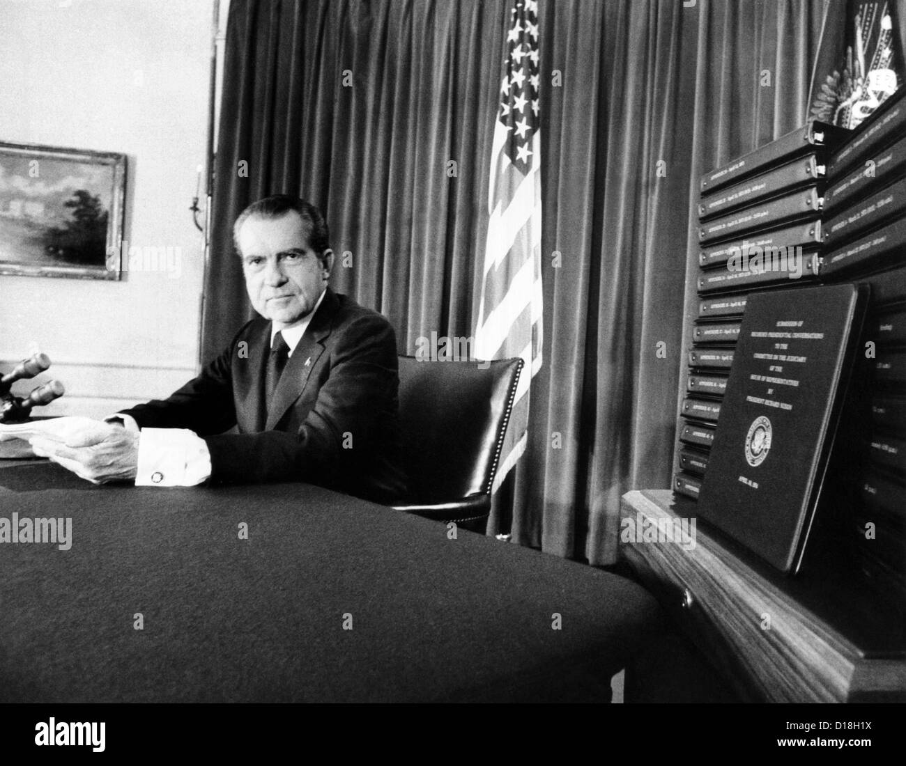 Richard nixon watergate scandal hi-res stock photography and images - Alamy