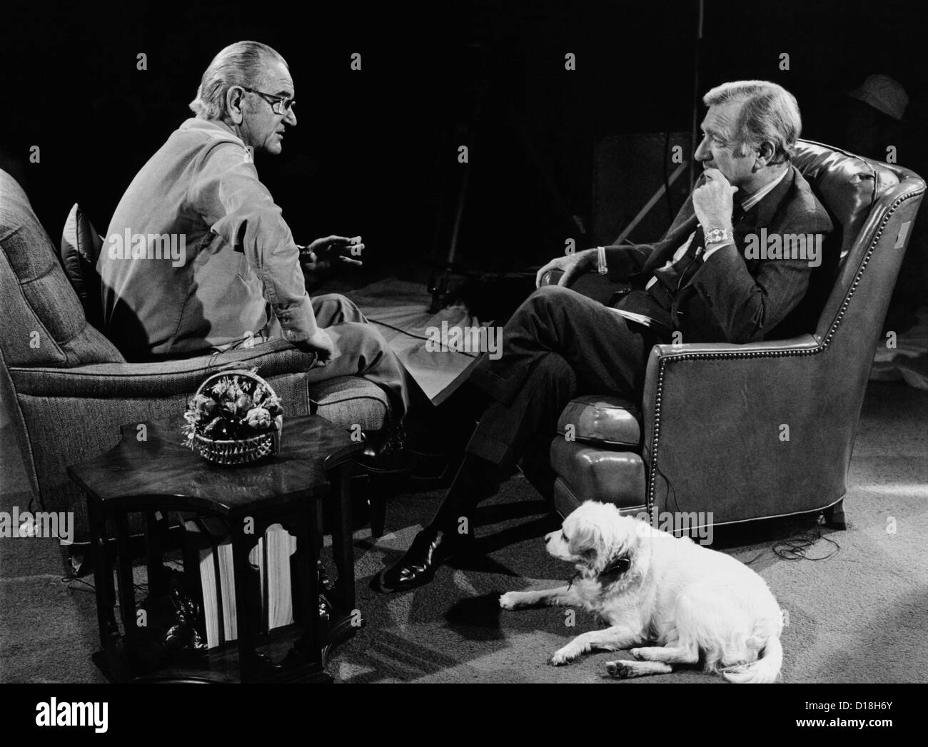 Tv interview 1970s Black and White Stock Photos & Images - Alamy
