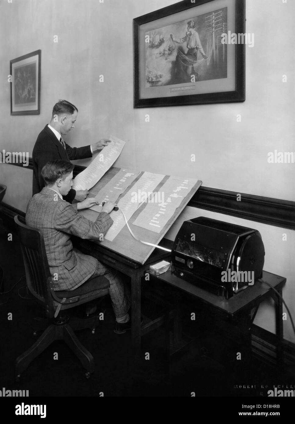 Stock ticker 1920s hi-res stock photography and images - Alamy