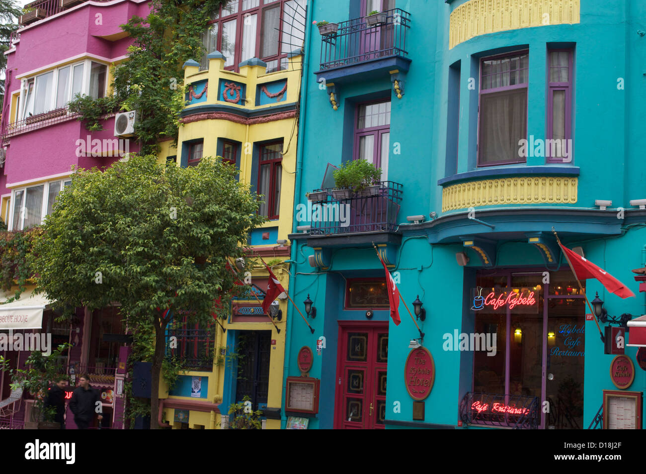 Colourful houses on Yerebatan in Istanbul Turkey Stock Photo - Alamy