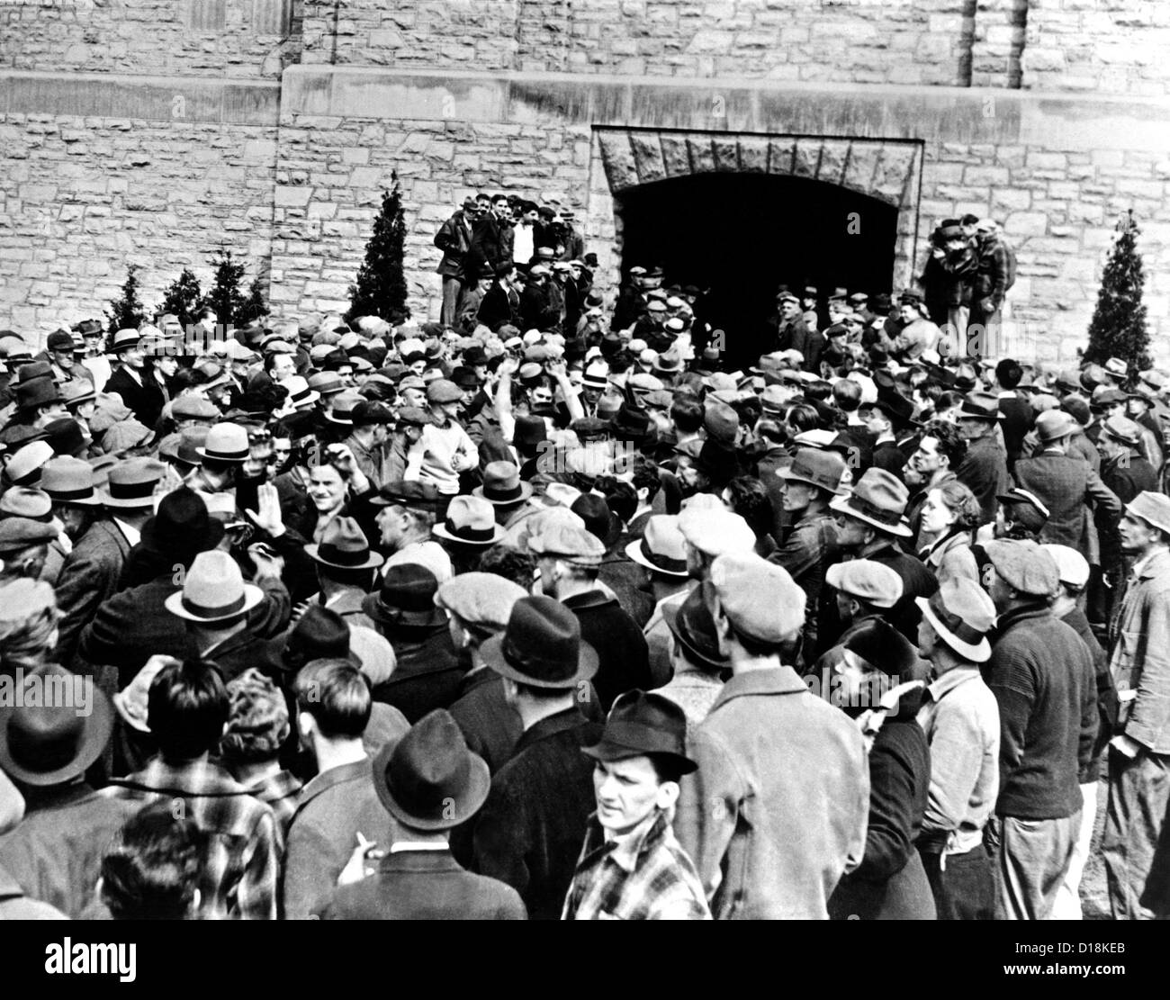 Striking workers Black and White Stock Photos & Images - Alamy