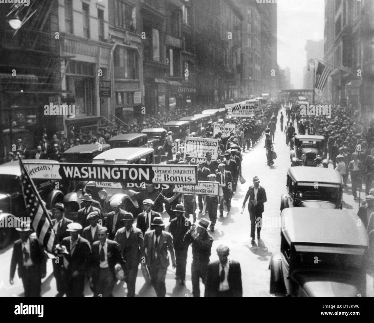 Bonus army marchers june 1932 hi-res stock photography and images - Alamy