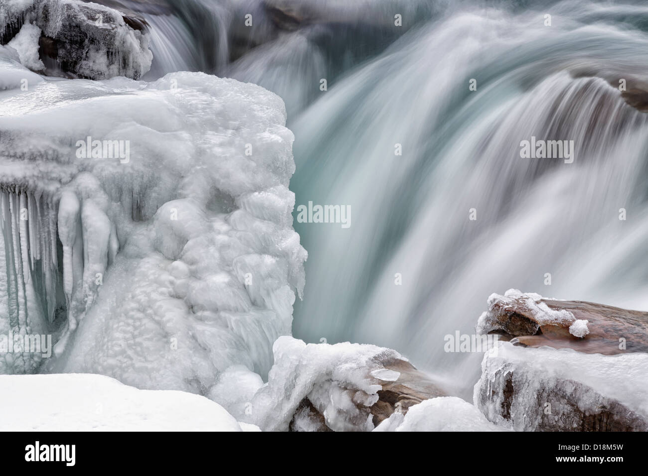 Athabasca falls canada hi-res stock photography and images - Alamy