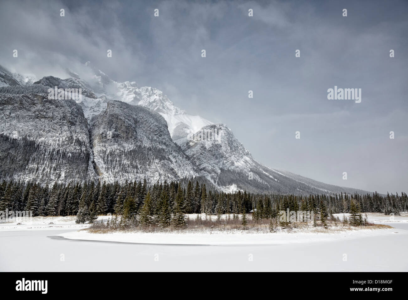 Cascade Mountain Banff National Park High Resolution Stock Photography ...
