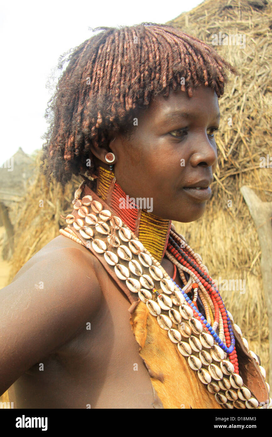 Konso tribe hi-res stock photography and images - Alamy