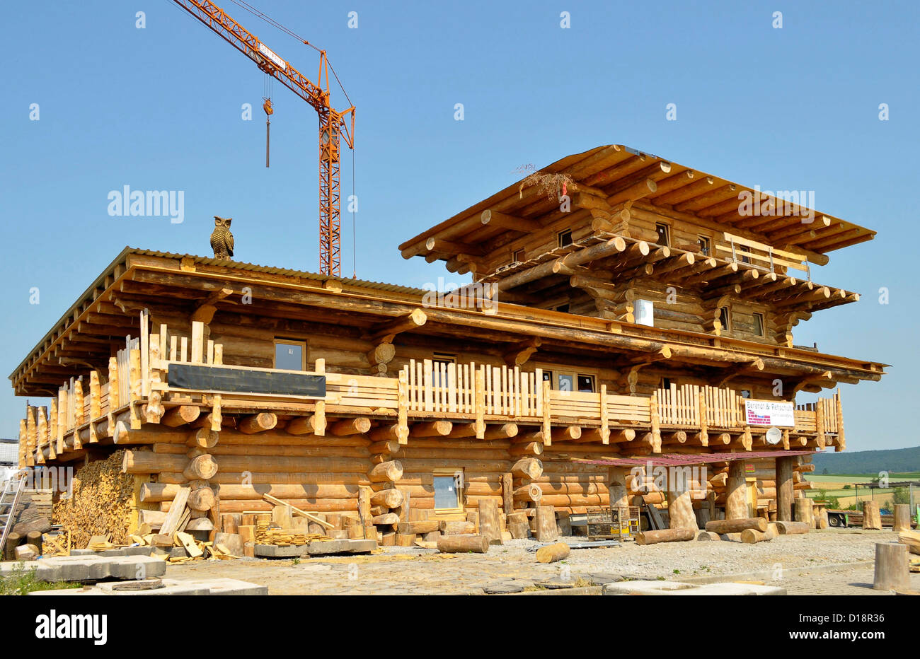 sustainable raw material, Blockhaus, Ausschnitt eines Blockhauses ...