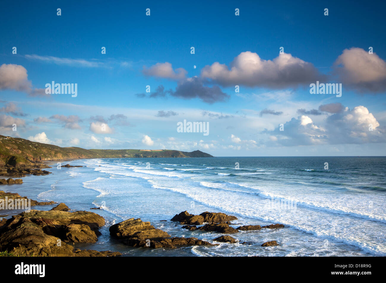 Cornwall beach sunset sea coast uk hi-res stock photography and images ...