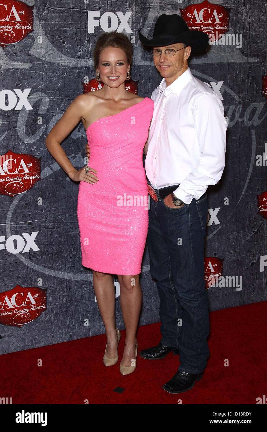 Las Vegas, USA. 10th December 2012. Jewel, Ty Murray at arrivals for ...