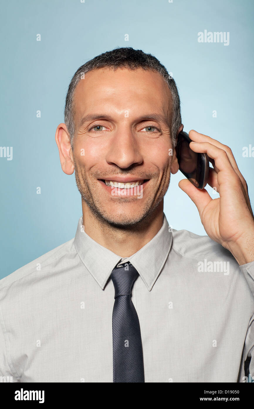 Man on smartphone Stock Photo - Alamy