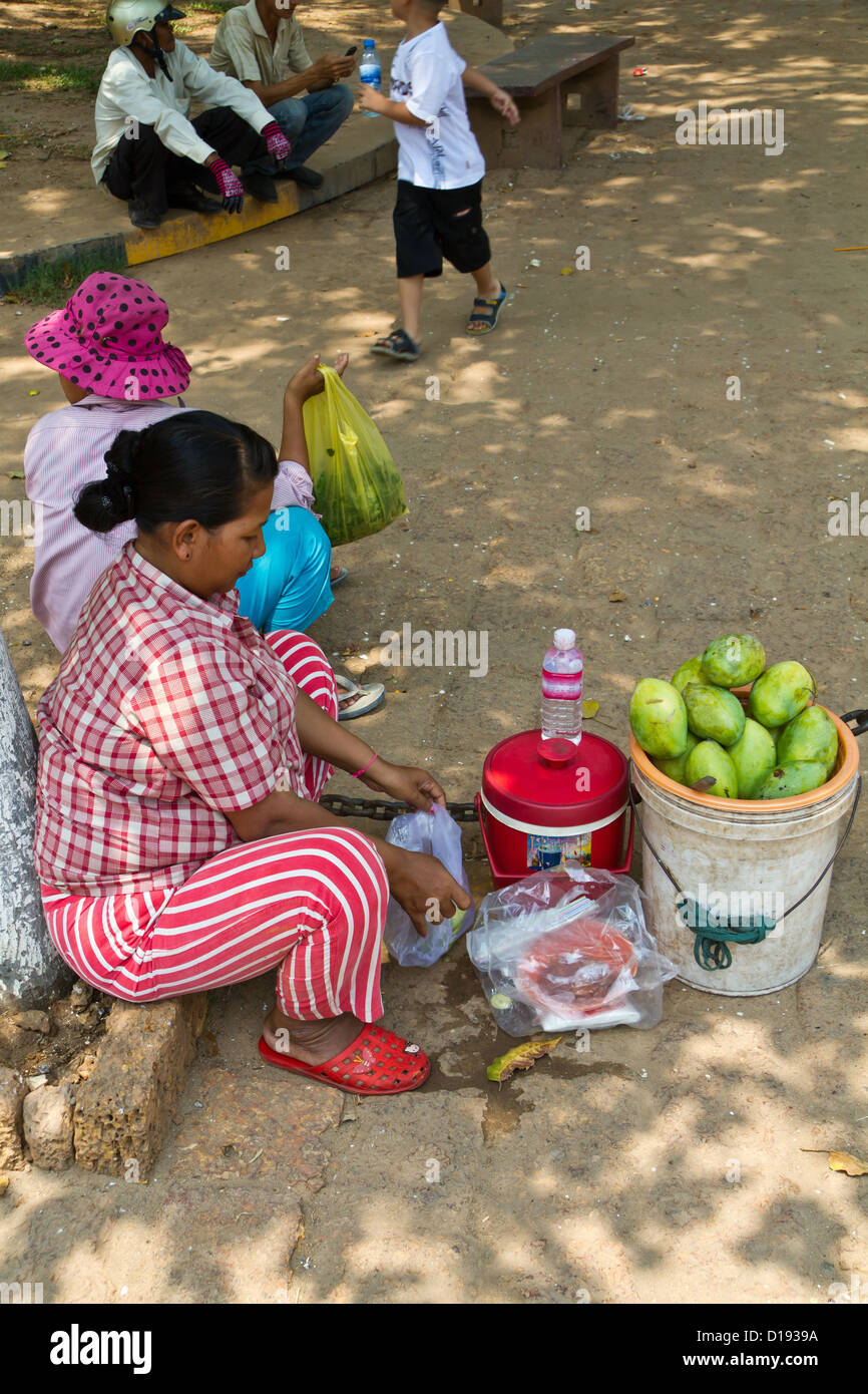 Typical Everyday Life in the Streets of Phnom Penh, Cambodia Stock ...