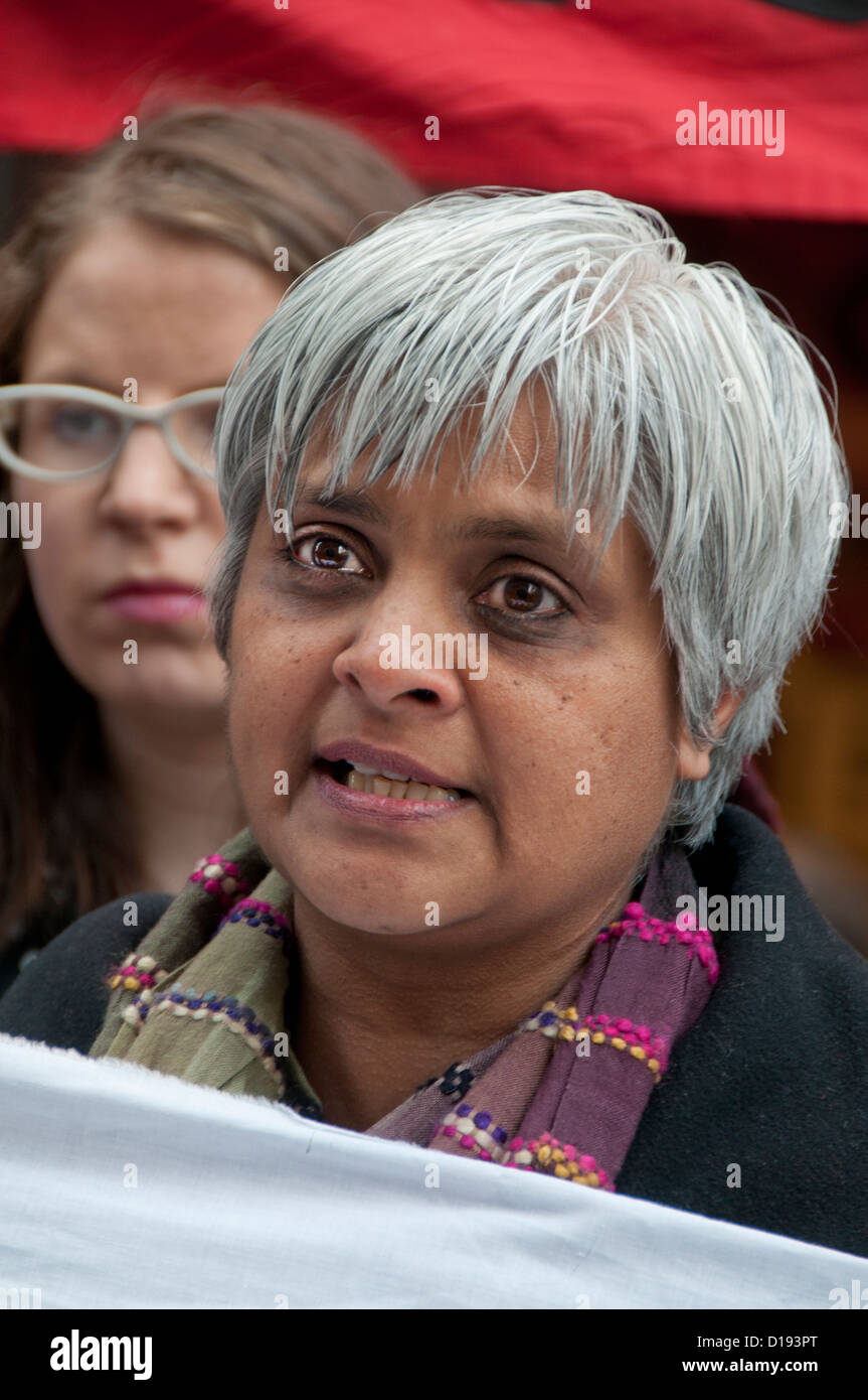 UK Uncut flashmob demonstrate in front of Starbucks .Pragna Patel of ...