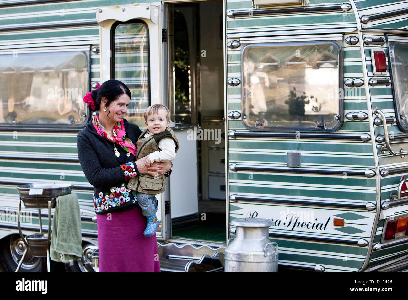 Traveller caravan hi-res stock photography and images - Alamy