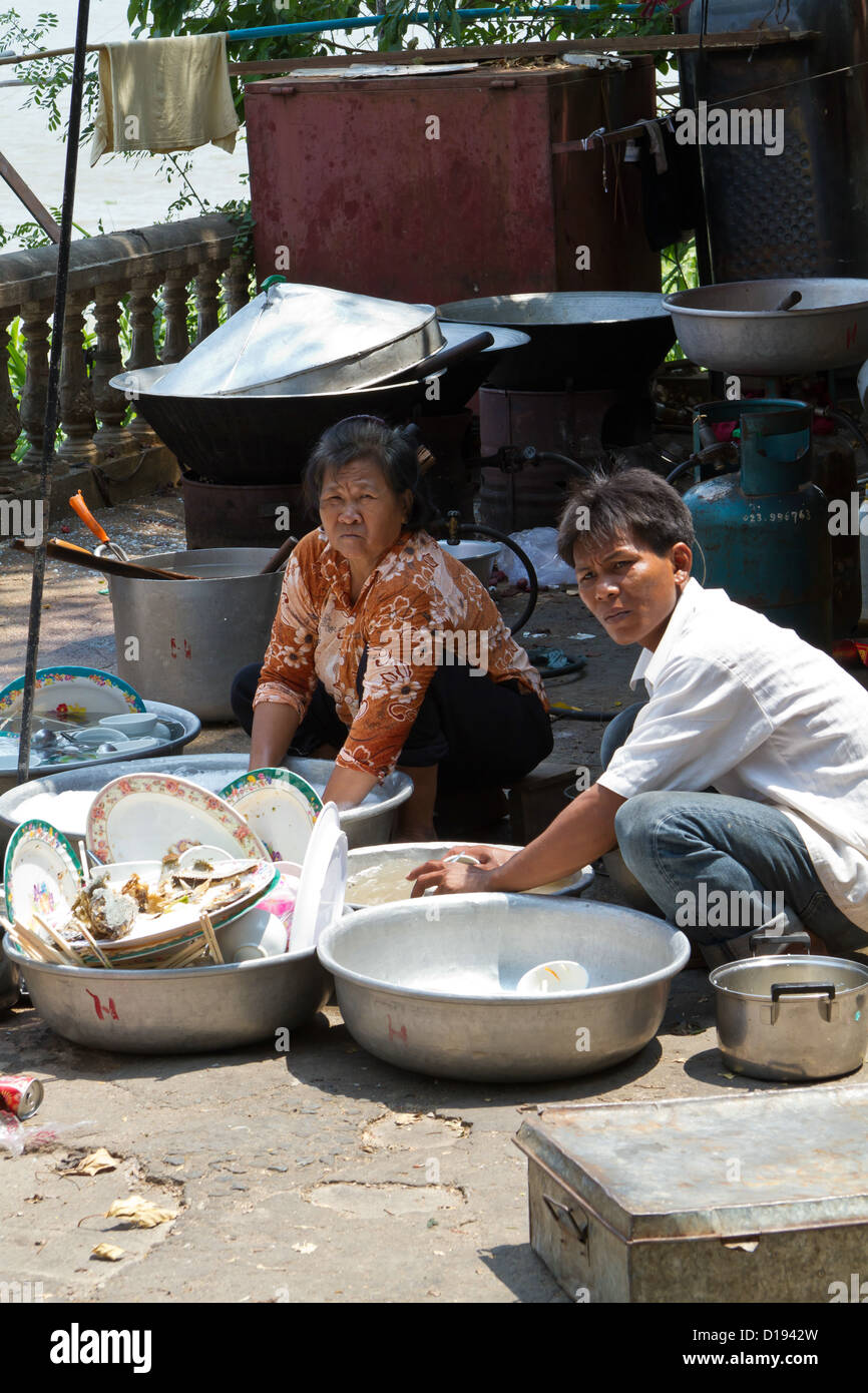 Typical Everyday Life in the Streets of Phnom Penh, Cambodia Stock ...