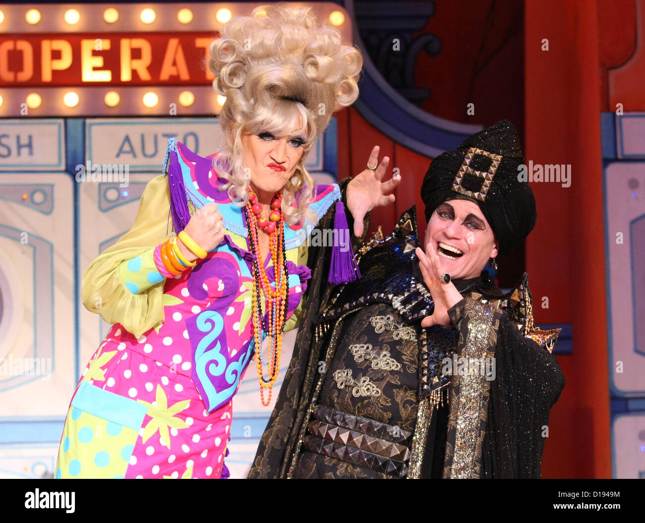 LILY SAVAGE AKA PAUL O'GRADY & DARREN BENNETT ALADDIN A WISH COME TRUE ...