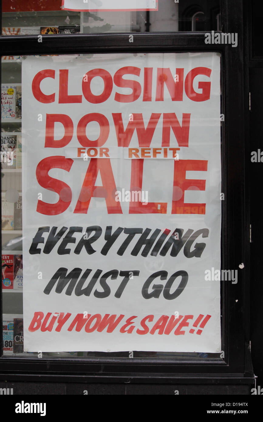 Shop Closed Closure Notice Stock Photos & Shop Closed Closure Notice ...