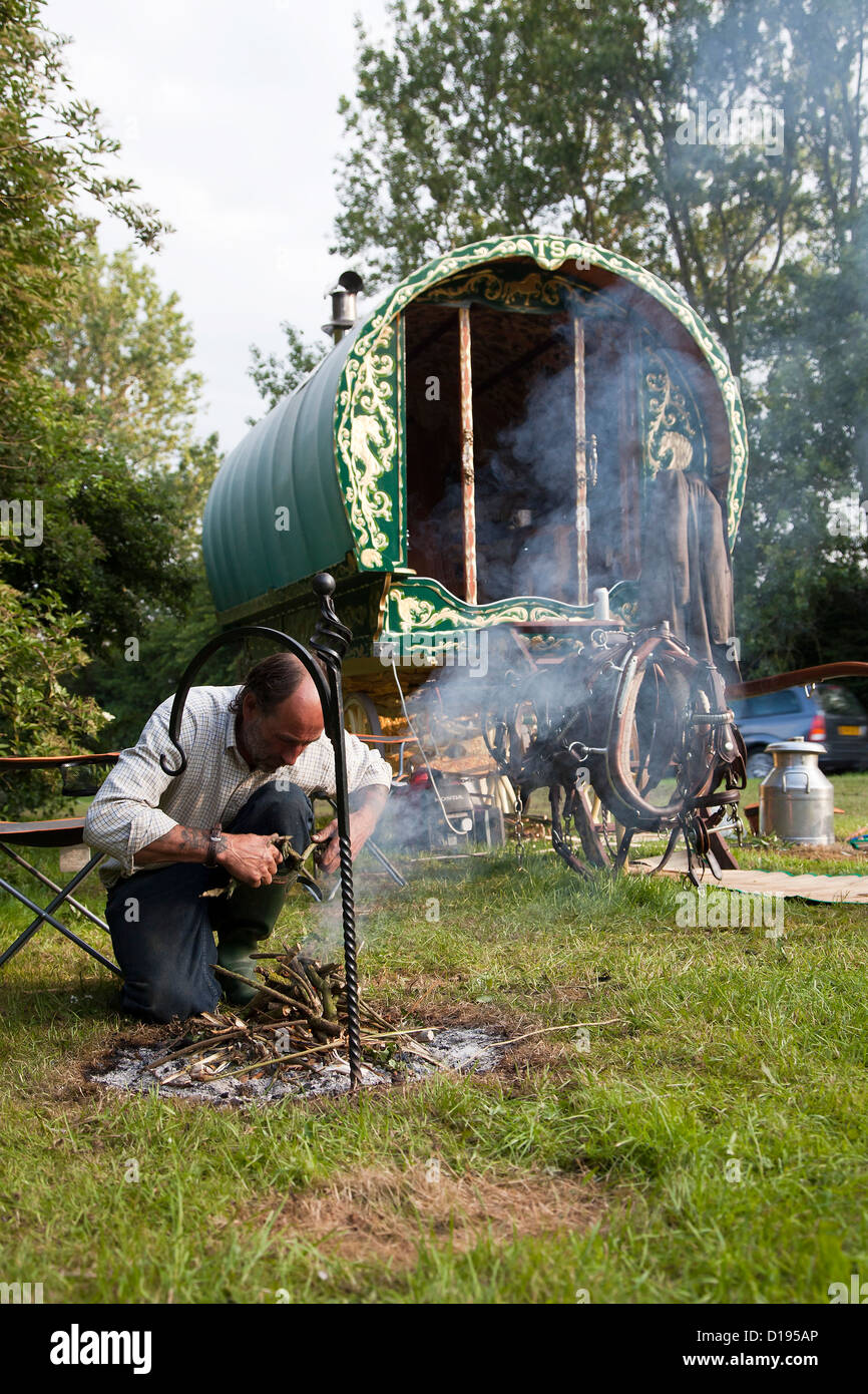 Gypsy camp fire hi-res stock photography and images - Alamy